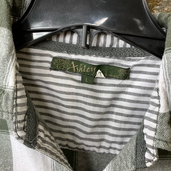 Ashley By 26 International | Tops | Ashley Green Flannel Lg | Poshmark